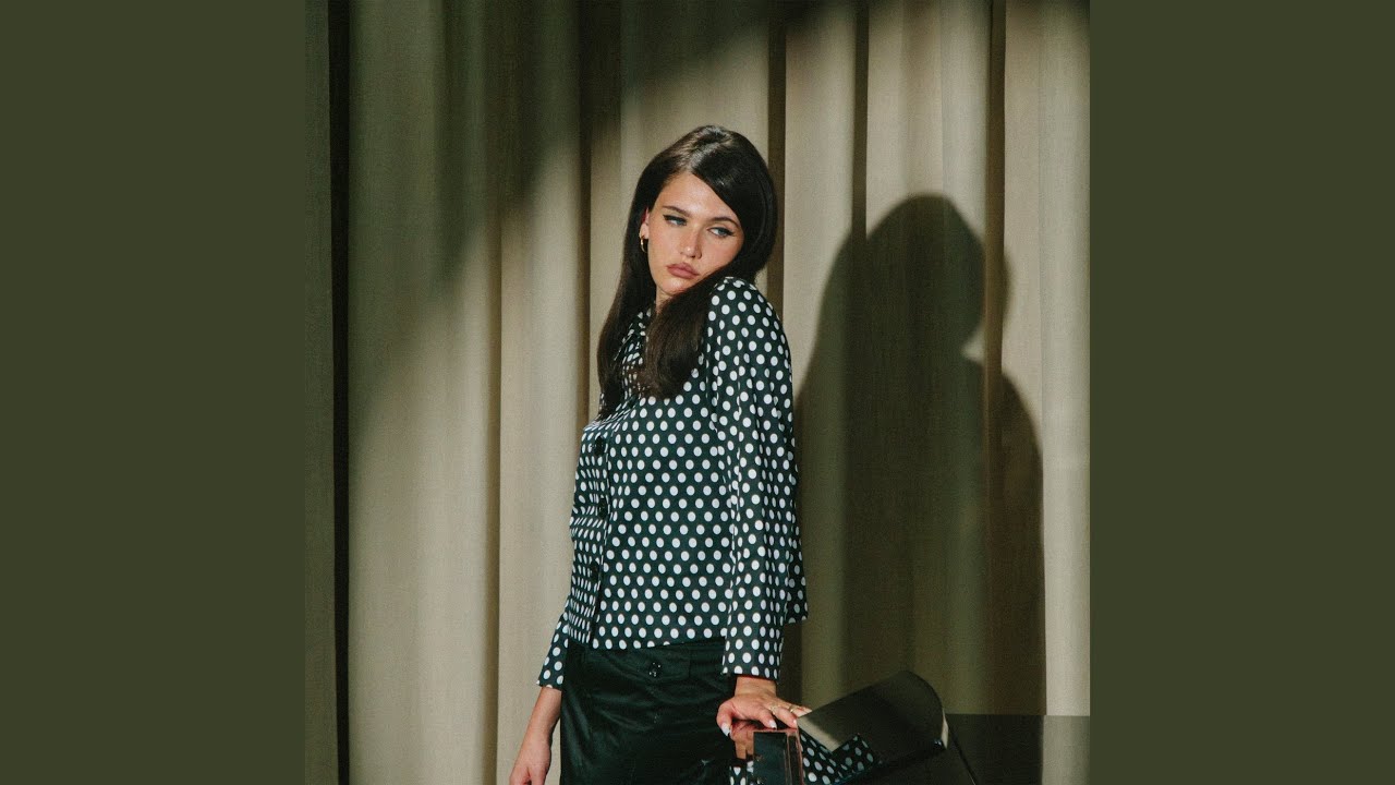 SIENNA SPIRO - You Stole The Show Chords (EASY VERSION) | ChordsWorld.com